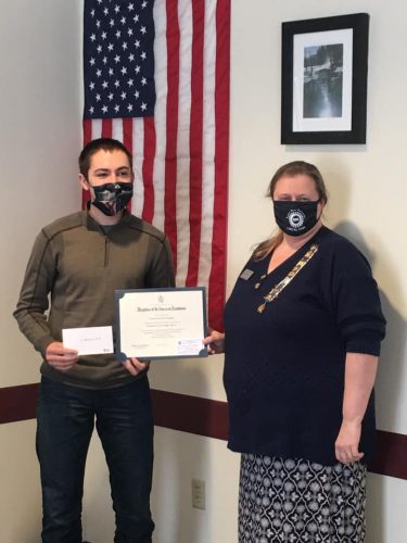 DAR awards Good Citizen Contest winner | News, Sports, Jobs - Daily Press